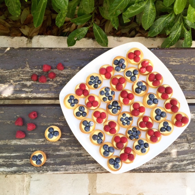 Tartelettes aux fruits rouges – Voyage, mange et tais-toi.